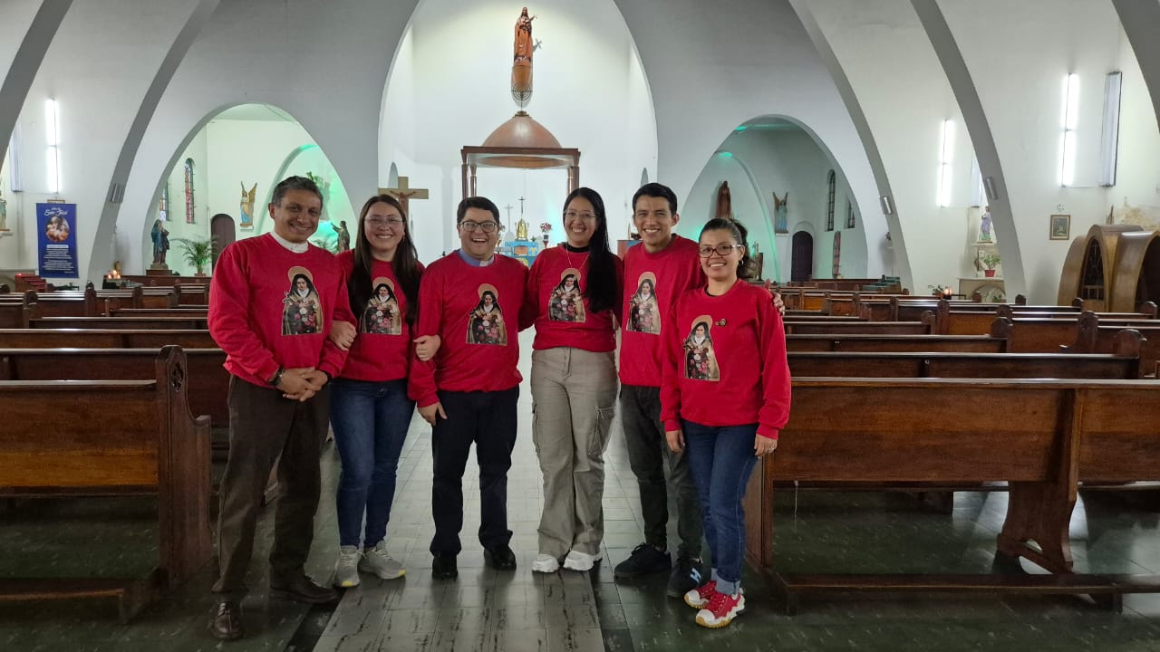 🌺𝐄𝐏𝐄𝐌 𝐏𝐀𝐑𝐑𝐎𝐐𝐔𝐈𝐀 𝐒𝐀𝐍𝐓𝐀 𝐓𝐄𝐑𝐄𝐒𝐈𝐓𝐀 𝐃𝐄𝐋 𝐍𝐈𝐍̃𝐎 𝐉𝐄𝐒𝐔́𝐒🌺 | Arquidiócesis de Bogotá